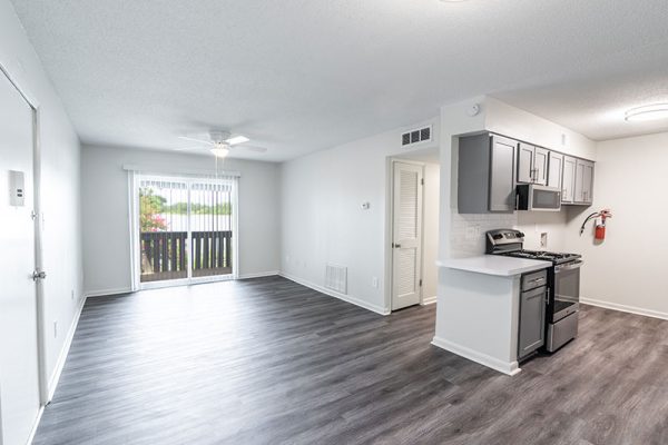 Photo & Video Gallery | Riverside, AL | Riverhouse Apartments